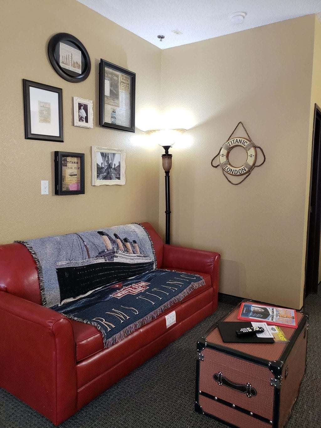 Over 20+ Unique Themed Hotel Rooms in the USA