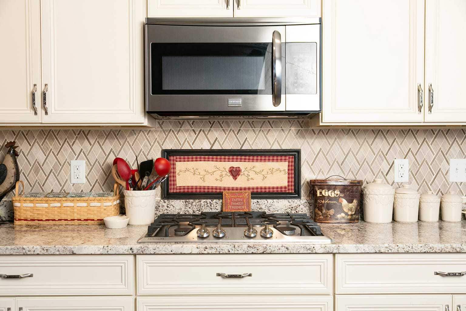 26 Easy Kitchen Backsplash Ideas Pictures Design Kitchen Cabinet